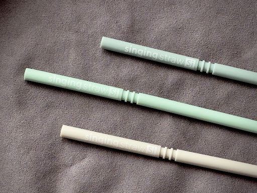 Introducing the Singing / Straw™ Si