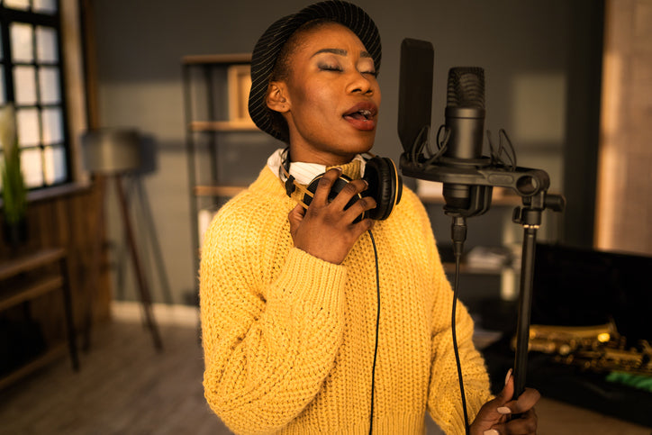 3 Super Quick & Easy Vocal Warm Ups Every Singer MUST ADD to their Pre