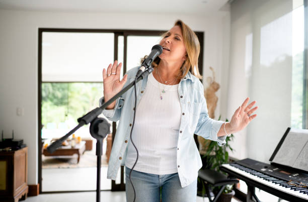 How To Avoid The “Old Lady Quiver” In Your Voice